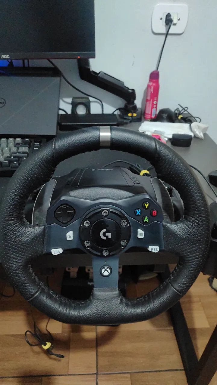 "volantes logitech" no Brasil