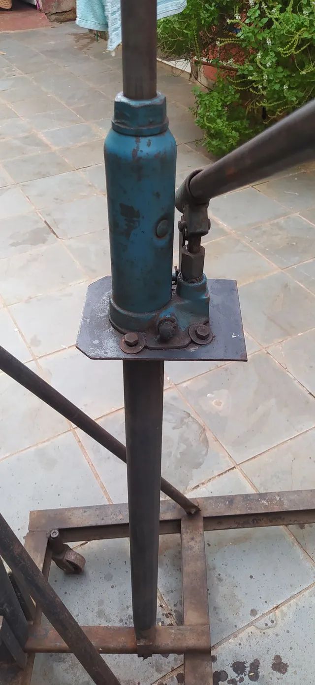 "girafa motor" no Brasil