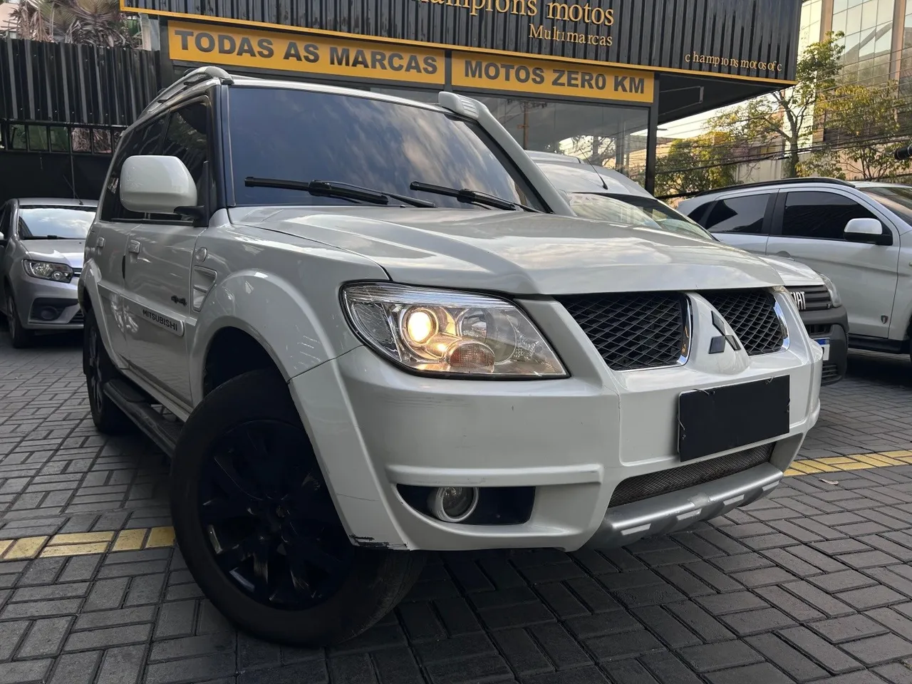 MITSUBISHI PAJERO TR4 2.0/ 2.0 FLEX 16V 4X4 AUT. Usados e Novos