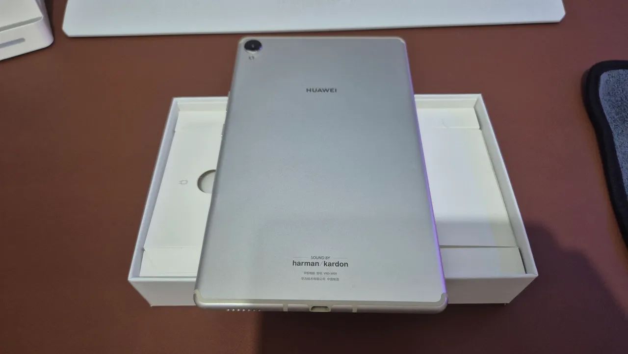 Huawei MediaPad M6 8.4 tablet 8GB/128GB - Tablets e E-Readers - Sertão ...