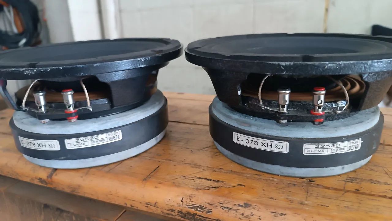 "medio grave 8 polegadas" no Brasil