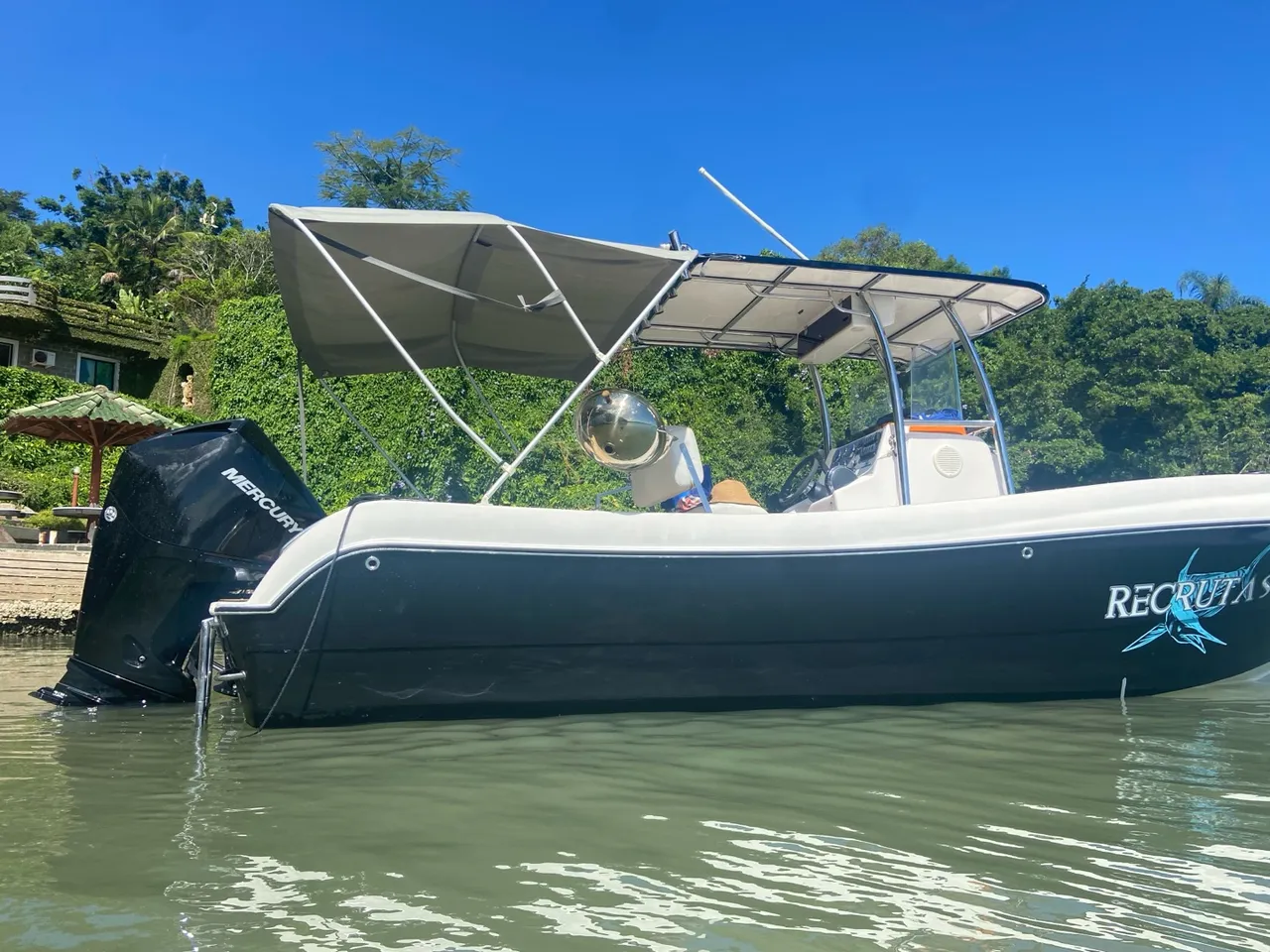 "lancha fly fish" no Brasil