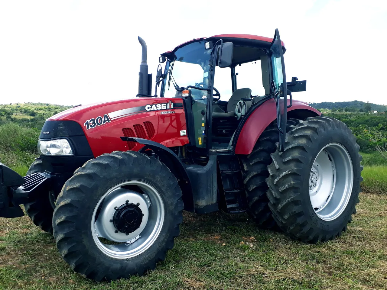 "trator case" - Tratores e máquinas agrícolas no Brasil