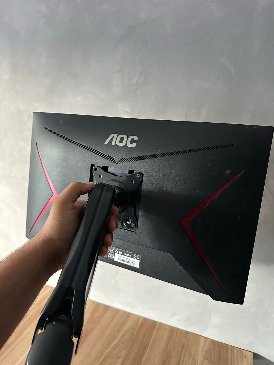 Monitor AOC 75hz ips com Braço articulado a gás - Monitores - Hélio ...