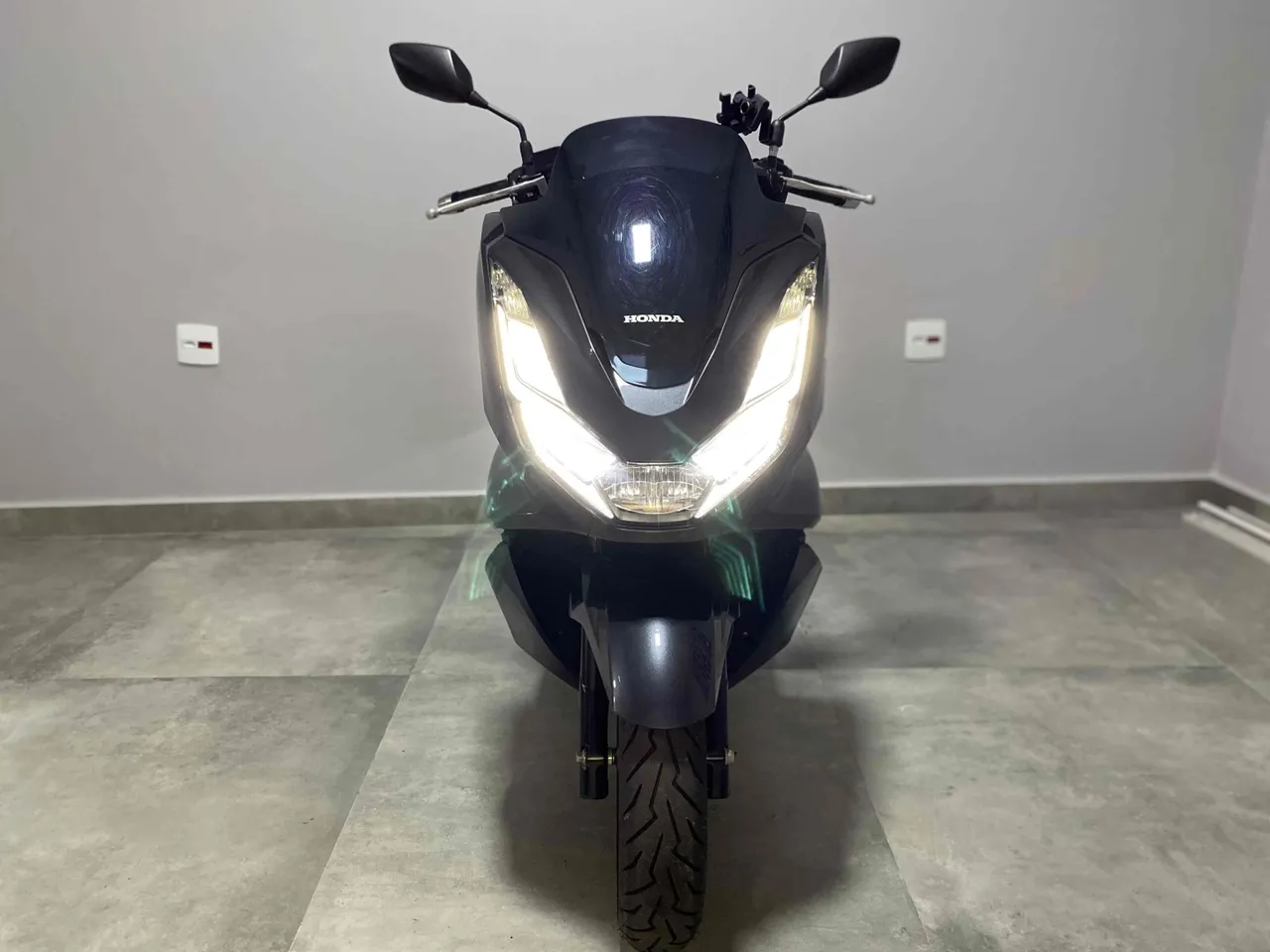 Motos HONDA PCX 2024 no Brasil