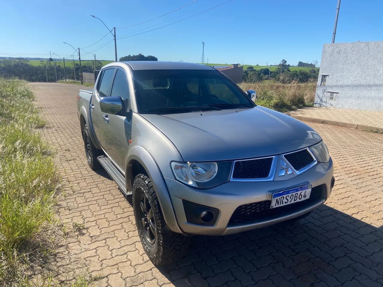 MITSUBISHI L200 a diesel 2012 Usados e Novos