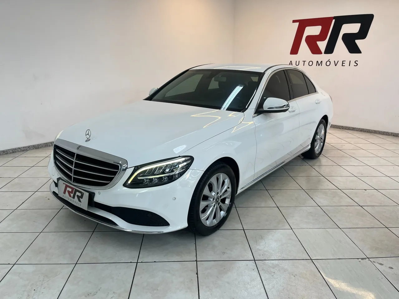 MERCEDES-BENZ C-180 2019 Usados e Novos