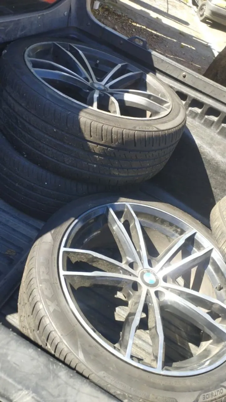 "rodas de carro" - Peças para carros, vans e utilitários no Brasil