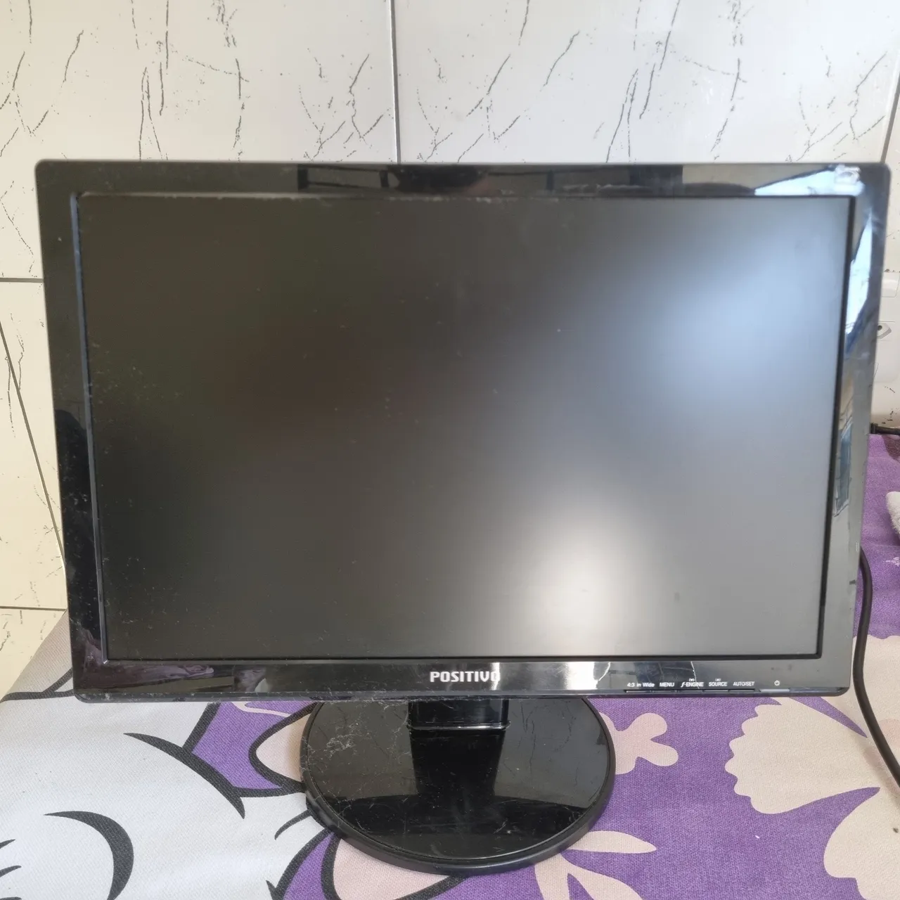 "monitor positivo 19 polegadas" - Monitores no Brasil