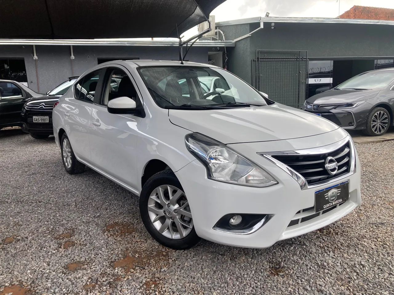 NISSAN VERSA 2018 Usados e Novos
