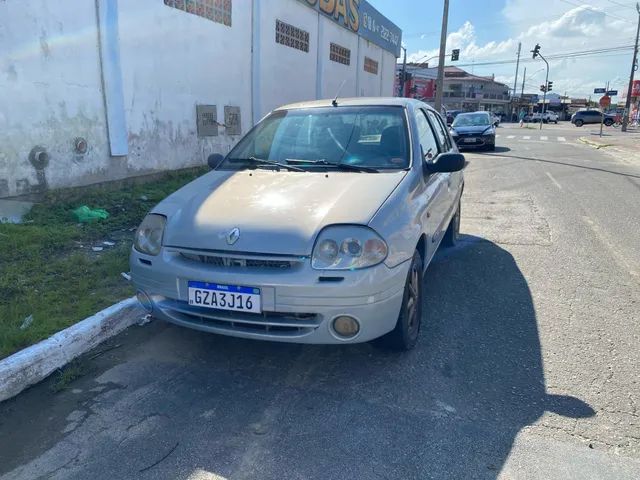 RENAULT CLIO 2003 Usados e Novos