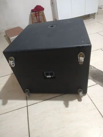 "subwoofer de 18 polegadas" no Brasil
