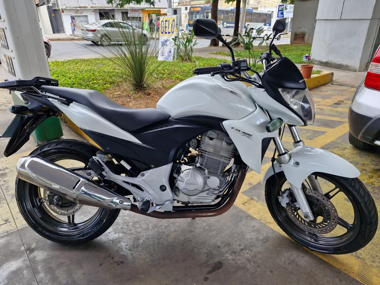 Motos HONDA CB 2014 no Brasil