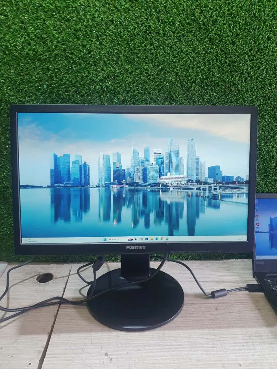 "monitor positivo 22 polegadas" - Monitores no Brasil