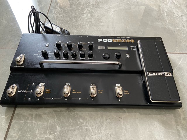 Pedaleira pod hd300 | +11 anúncios na OLX Brasil