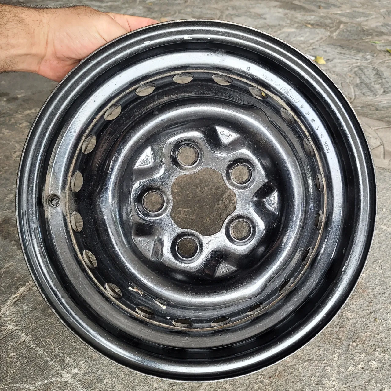 "rodas de ferro 14" no Brasil