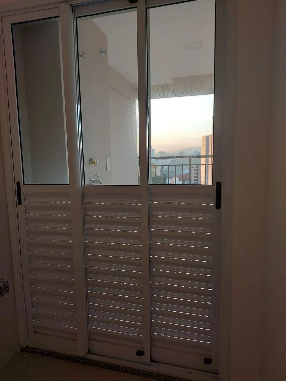 "porta de correr 3 folhas" - Portas e Janelas no Brasil