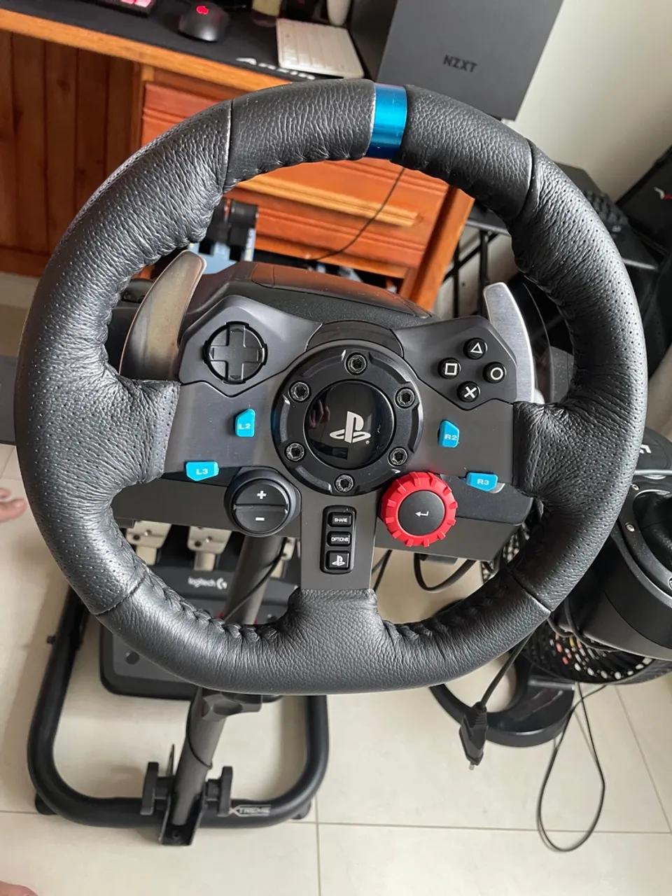 "volantes logitech" no Brasil