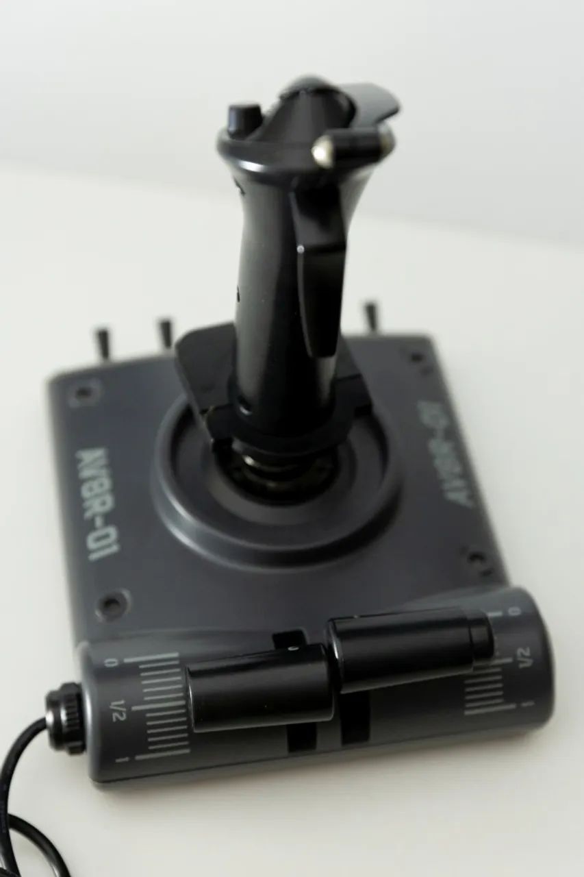 Manche Saitek Av8r-01 - Simulador De Vôo - Raríssimo No Brasil - Peças ...