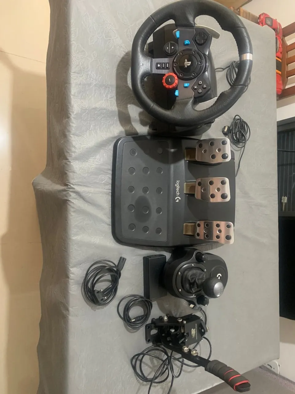 "volantes logitech" no Brasil