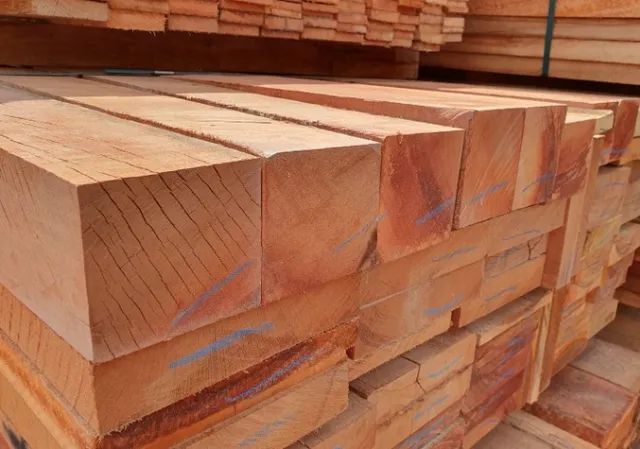 "esteio de madeira" no Brasil