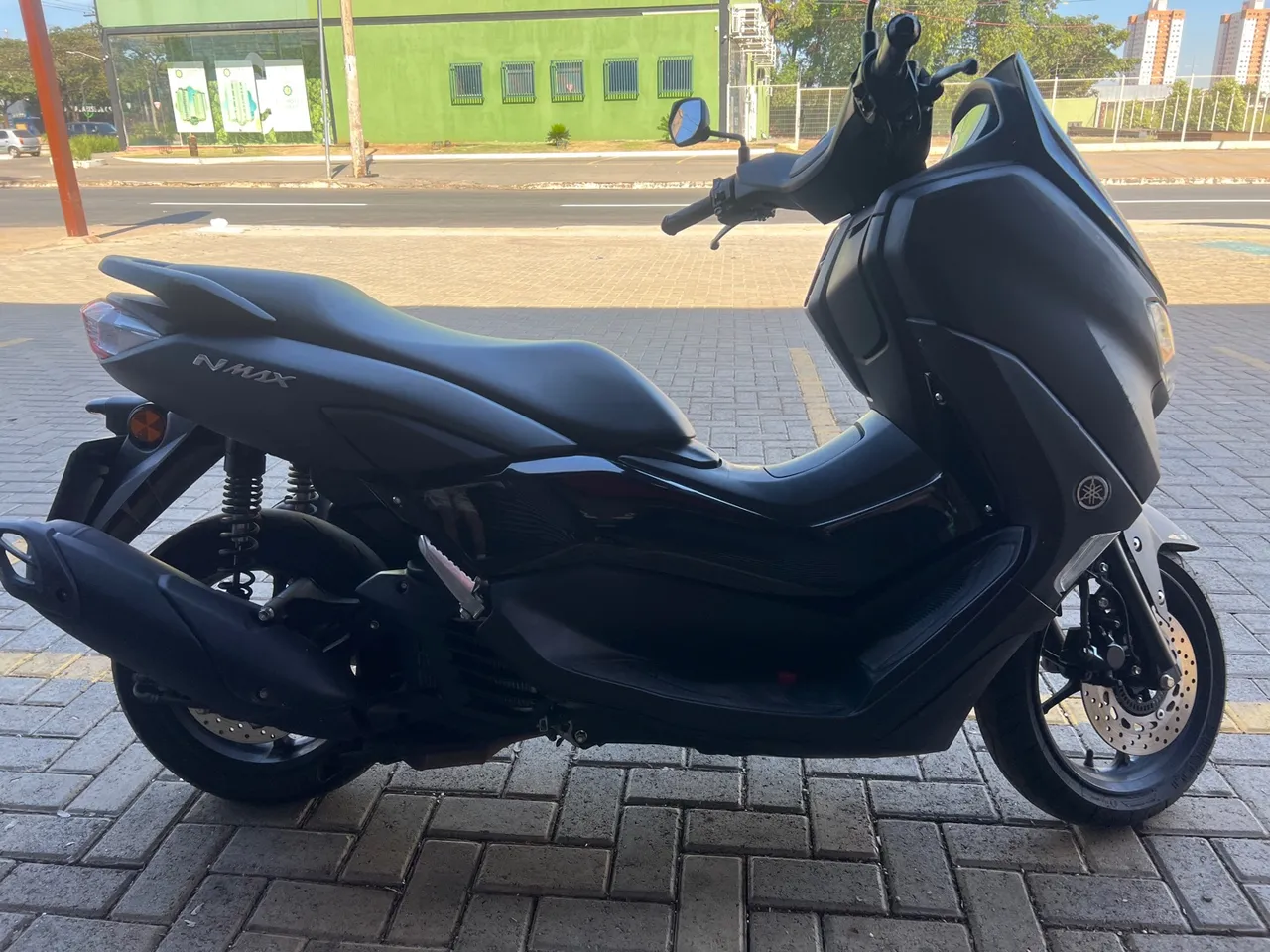 Motos Yamaha NMax 2024 no Brasil