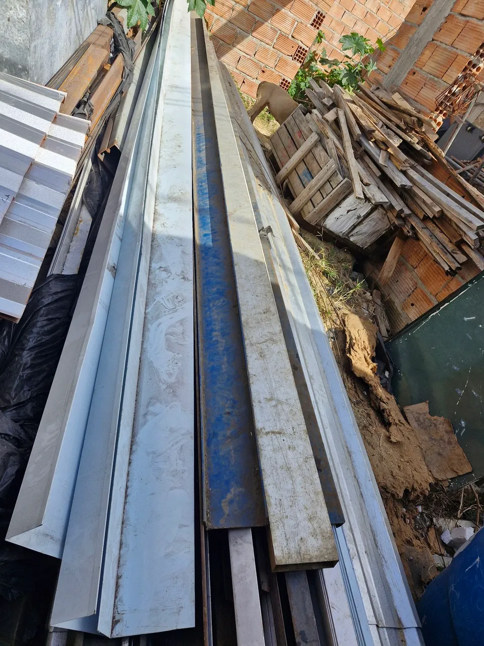 "perfil de ferro" no Brasil