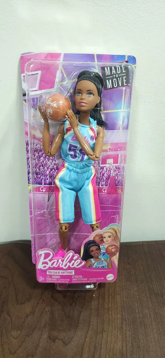 "barbie made to move" no Brasil