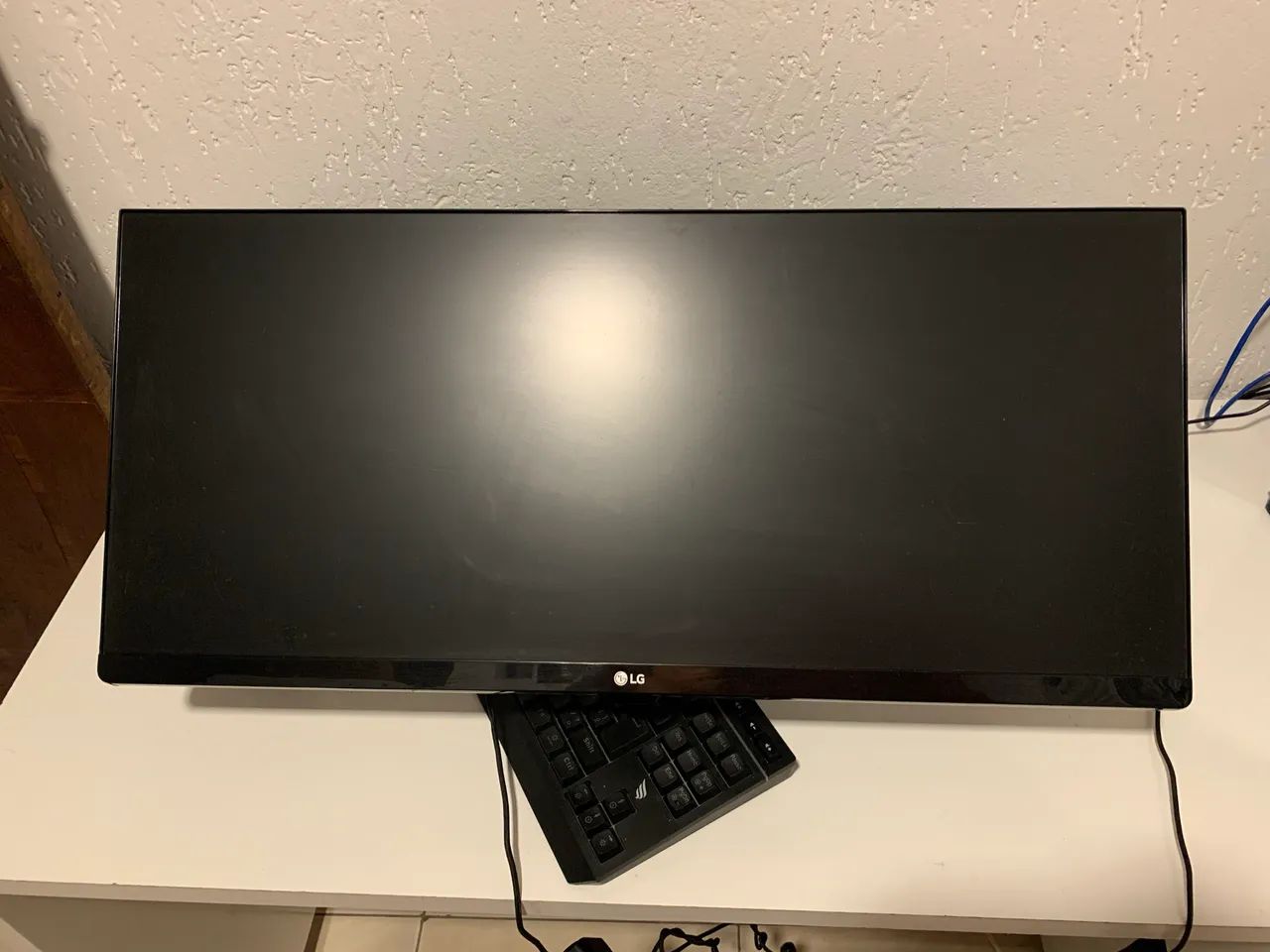 Monitor LG 29 Polegadas Ultra Wide acompanha braço articulado ...