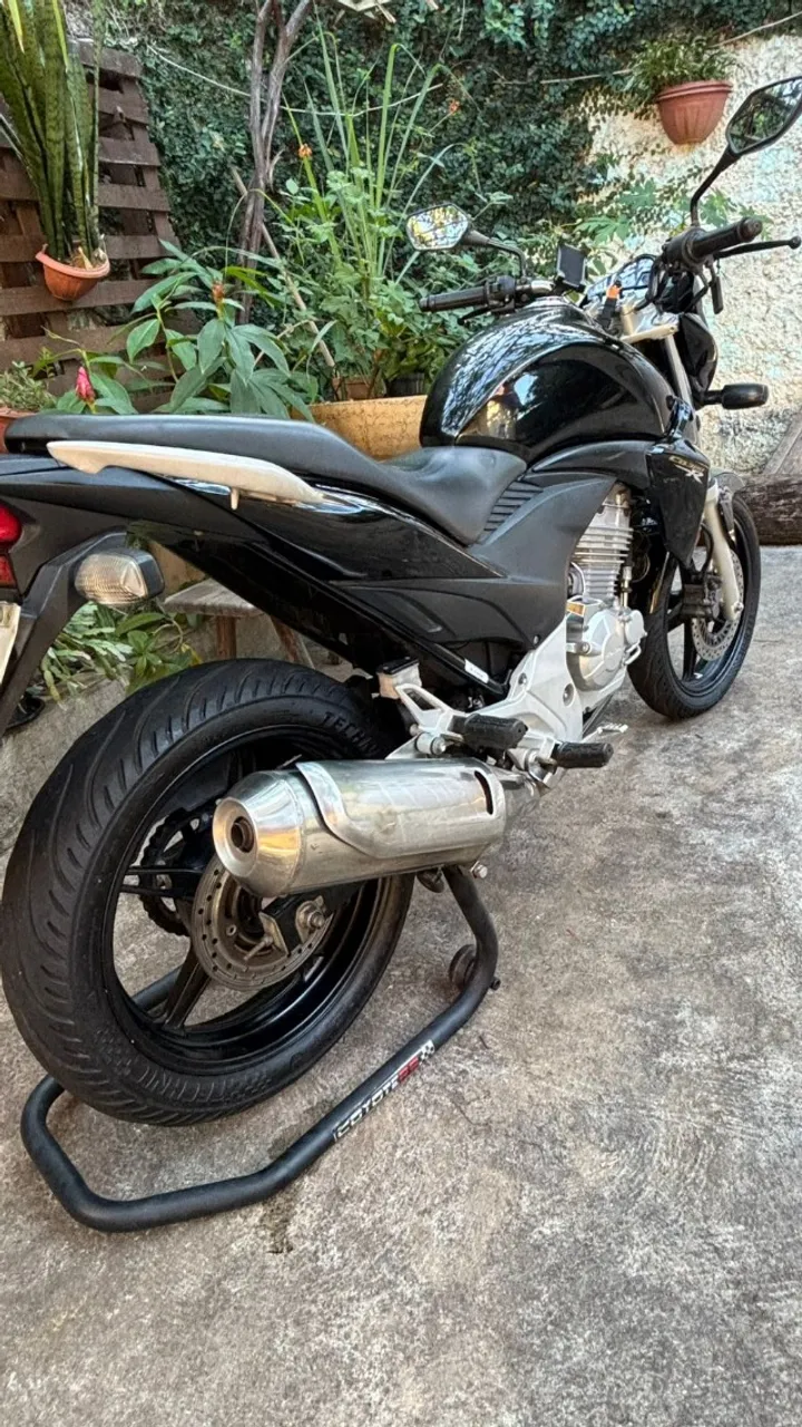 Motos HONDA CB 2014 no Brasil