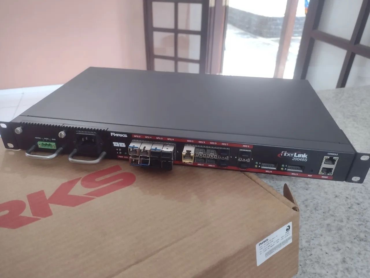 OLT PARKS FiberLink 20048S - Conectividade e Dispositivos de Rede ...