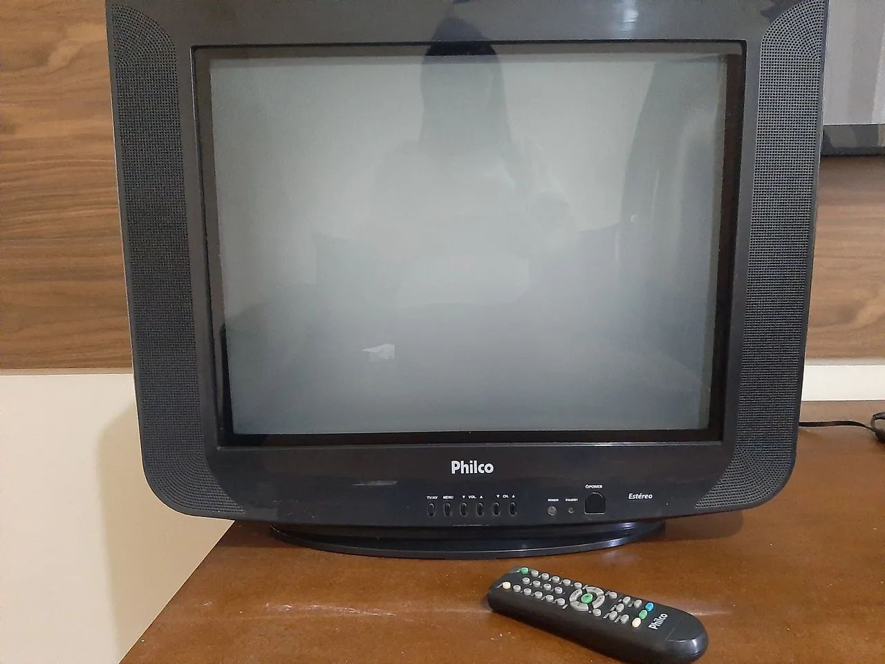 Televisão Philco 20 polegadas com controle e receptor com antena - TVs ...