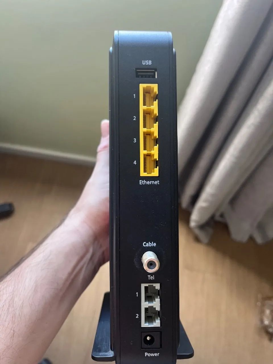 Modem Roteador Claro Humax - Modelo HGJ310 DOCSIS 3.1 Dual Band - Conectividade e Dispositivos ...