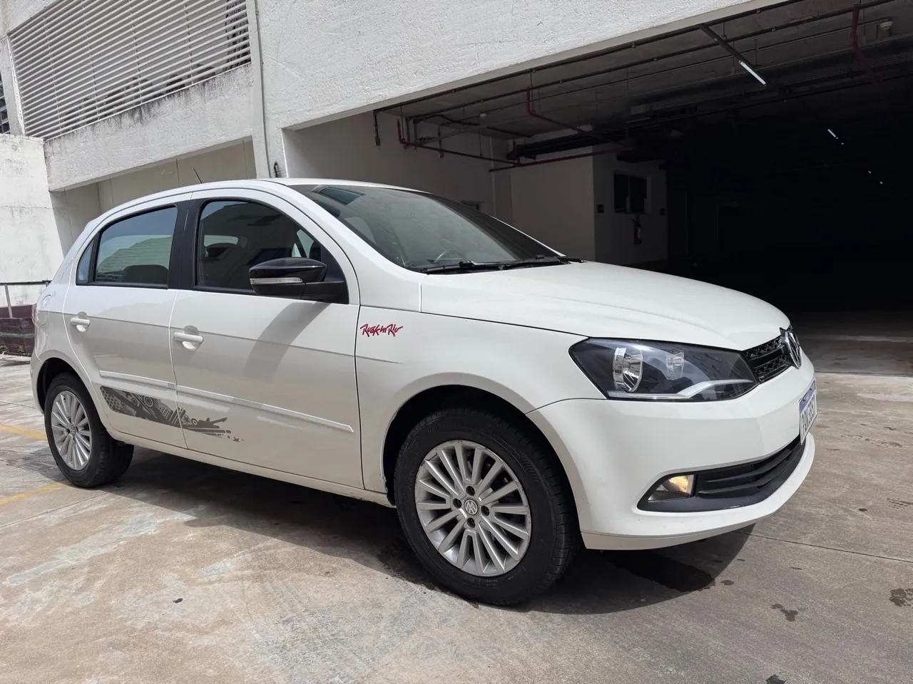 VOLKSWAGEN GOL 2016 Usados e Novos