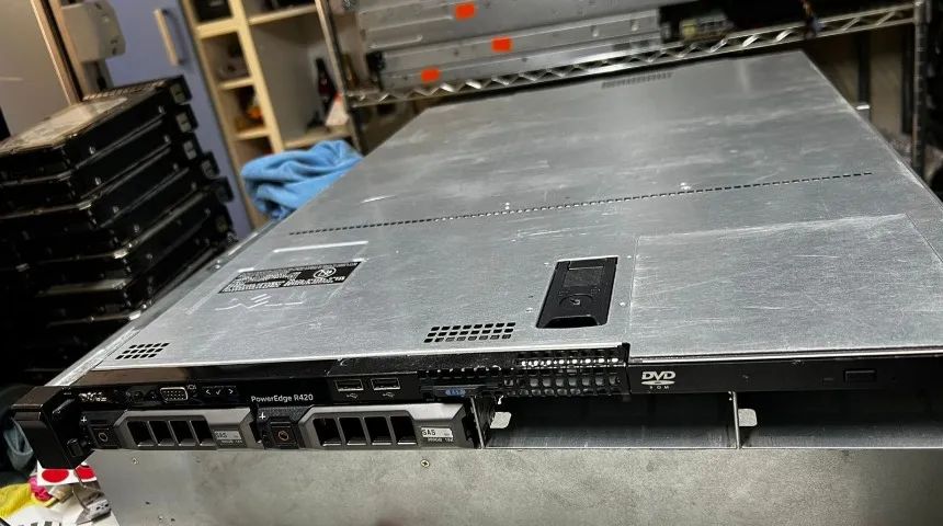 Servidor Dell Poweredge R420 1x Quad/ 64gb Ram 1x 450gb +adc ...