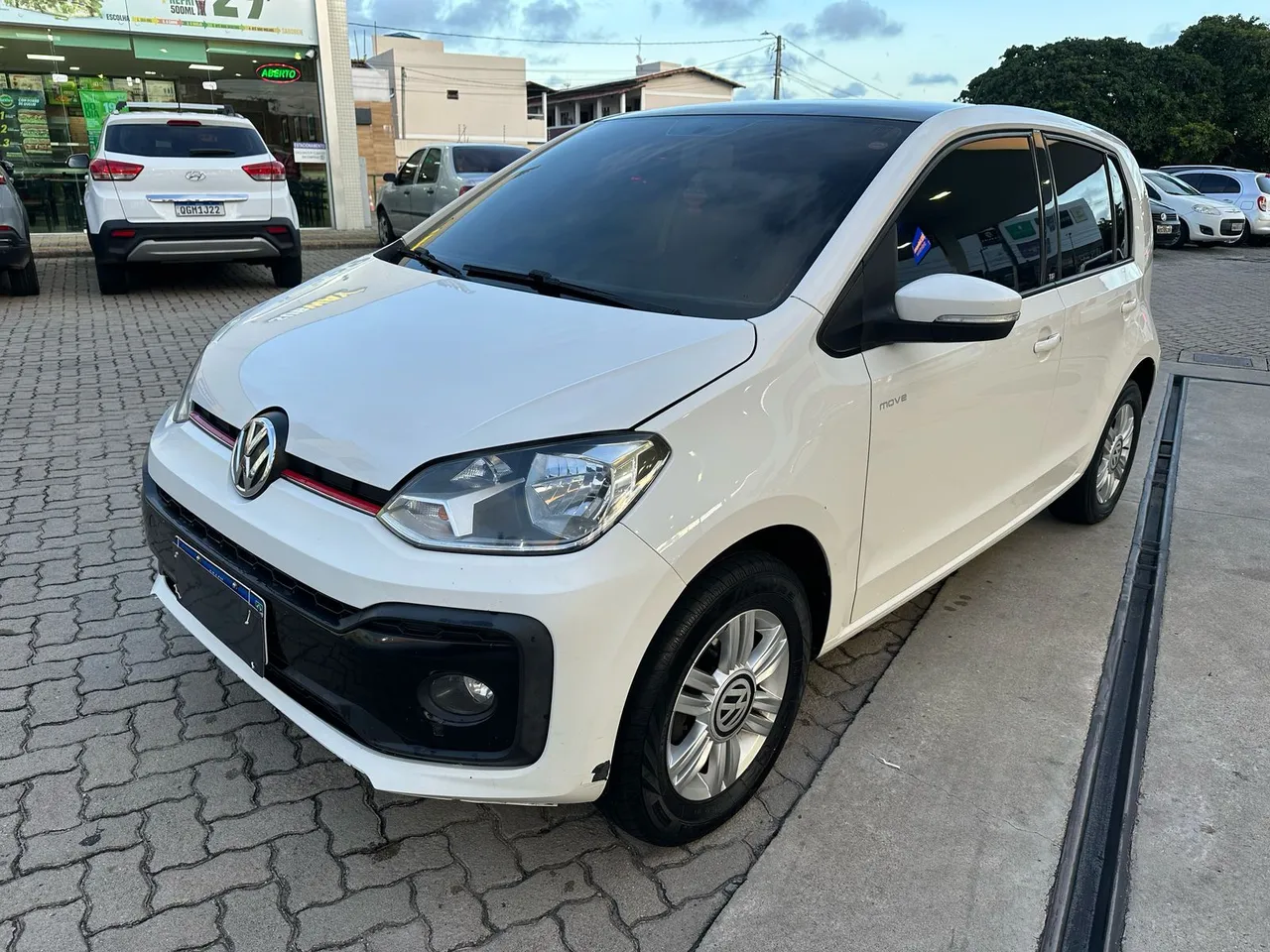 VOLKSWAGEN UP! 2018 Usados e Novos