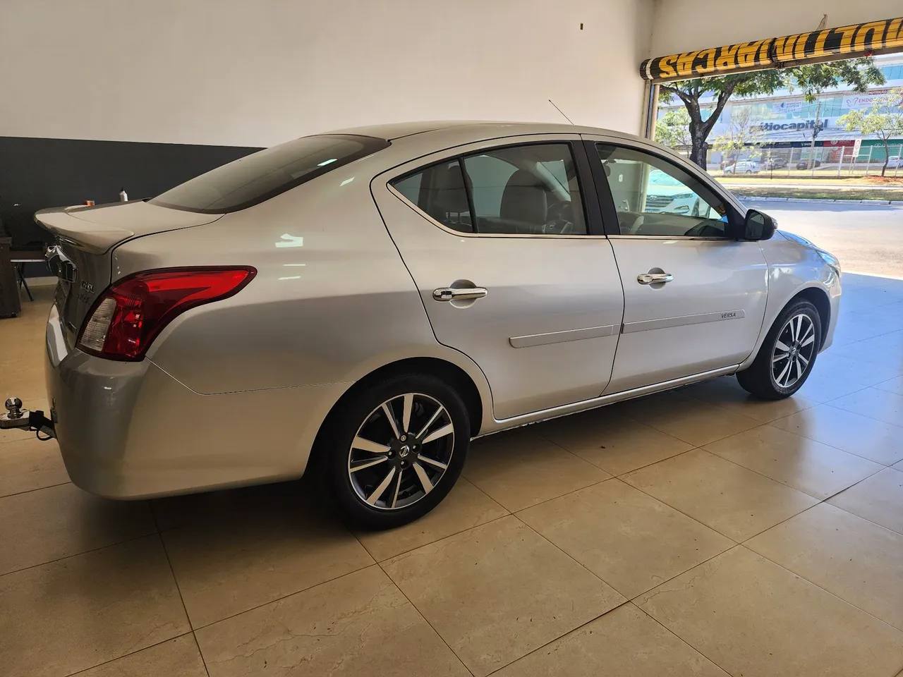 NISSAN VERSA 2018 Usados e Novos