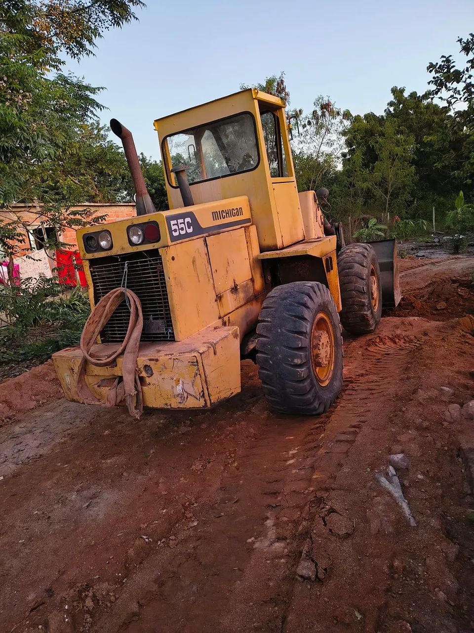 Carregadeira 55c - Caminhões - Ipiranga, Guarapari 1467406310 | OLX