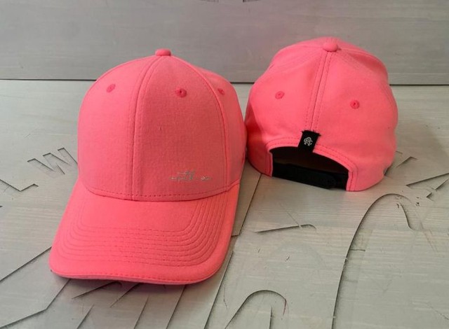 "bone rosa" no Brasil