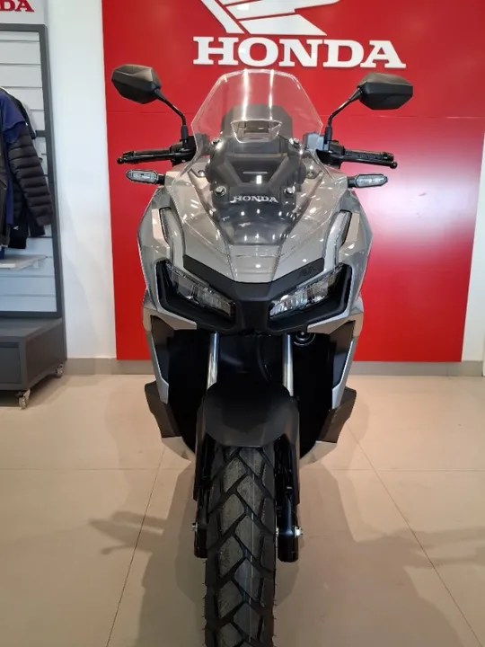 Motos Honda ADV 160 no Brasil