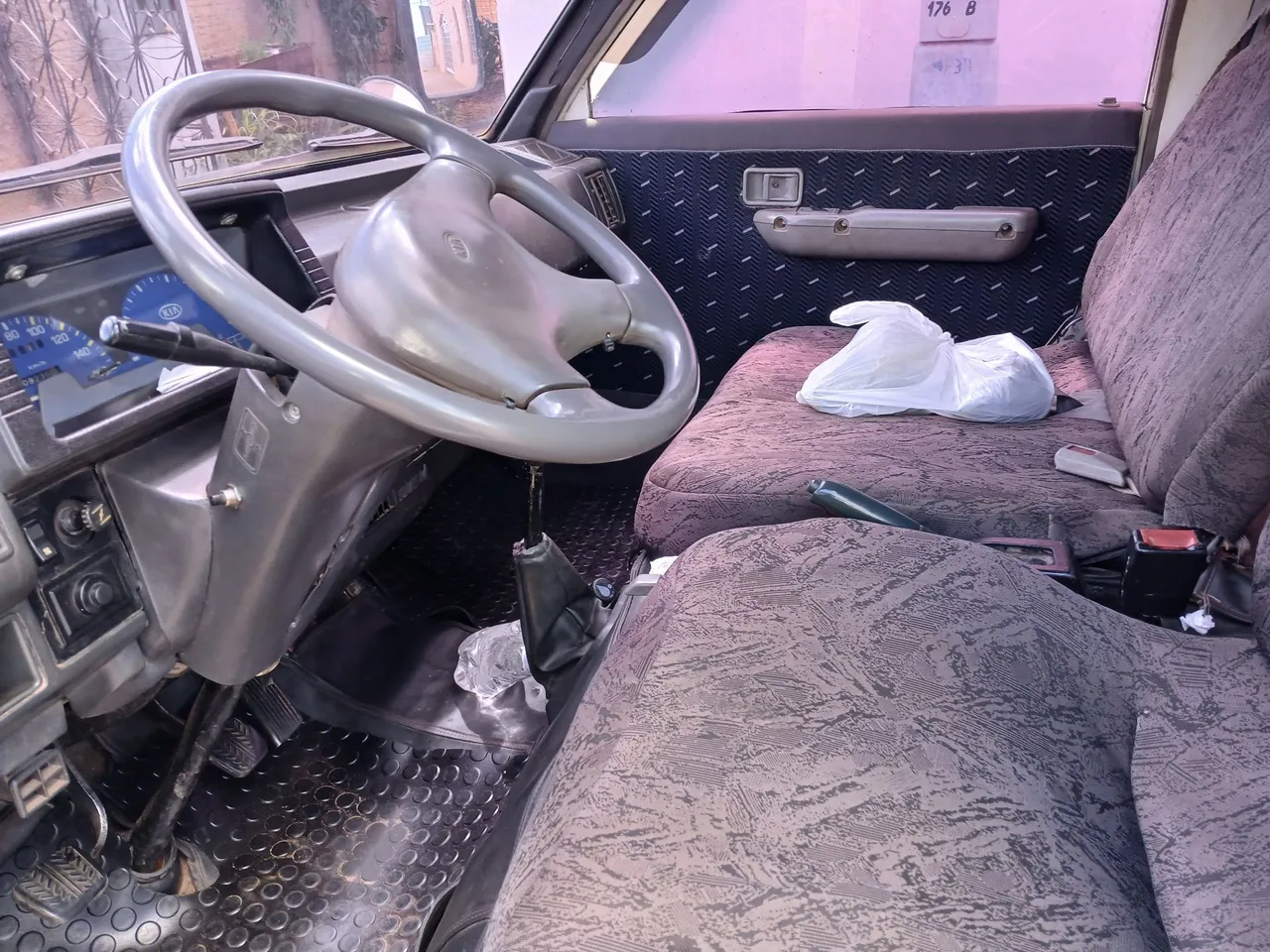 KIA MOTORS BESTA ST 2.2 DIESEL (12LUG.) Usados e Novos