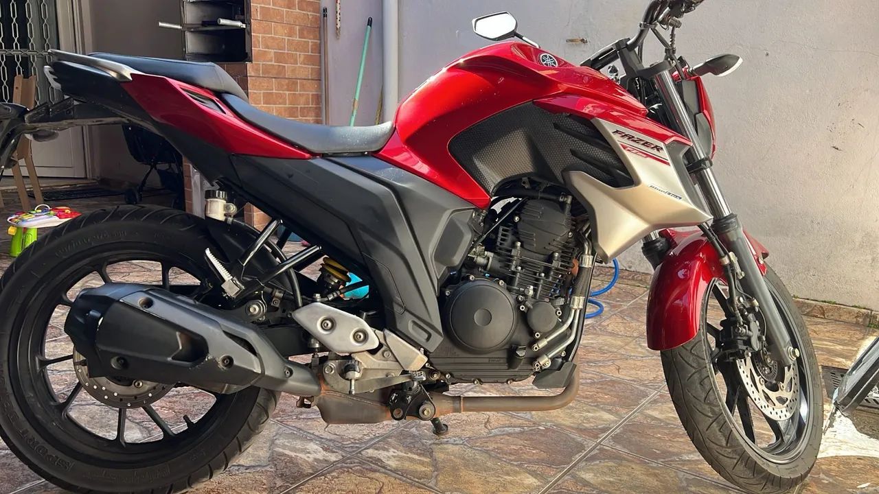 Motos YAMAHA FZ25 no Brasil
