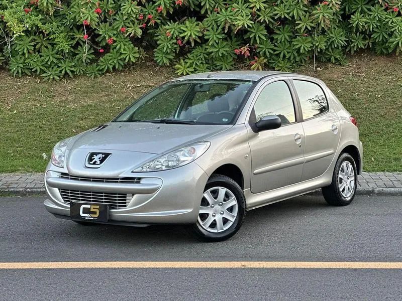 PEUGEOT 207 2013 Usados e Novos