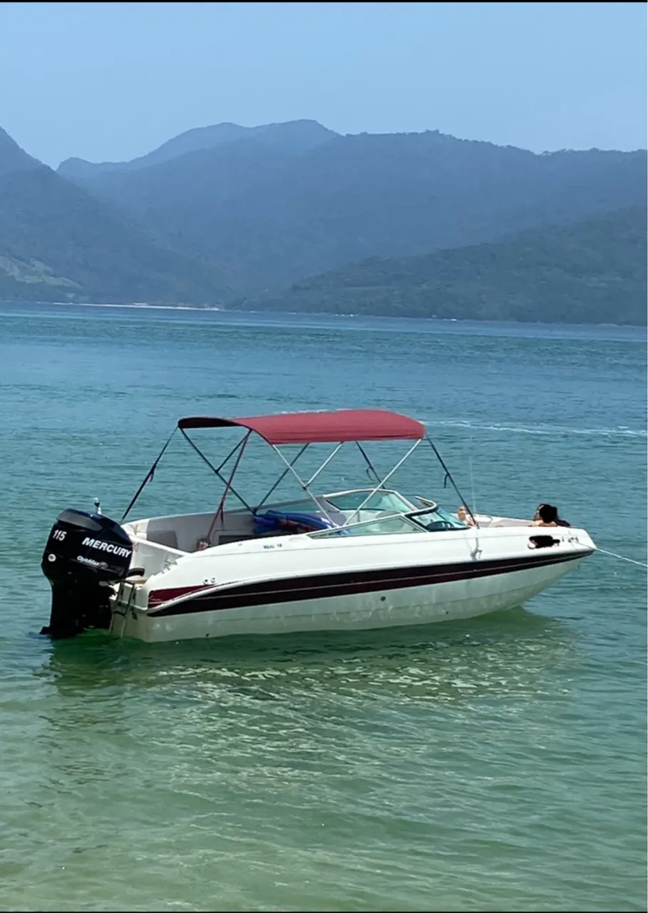 Lancha no Rio de Janeiro