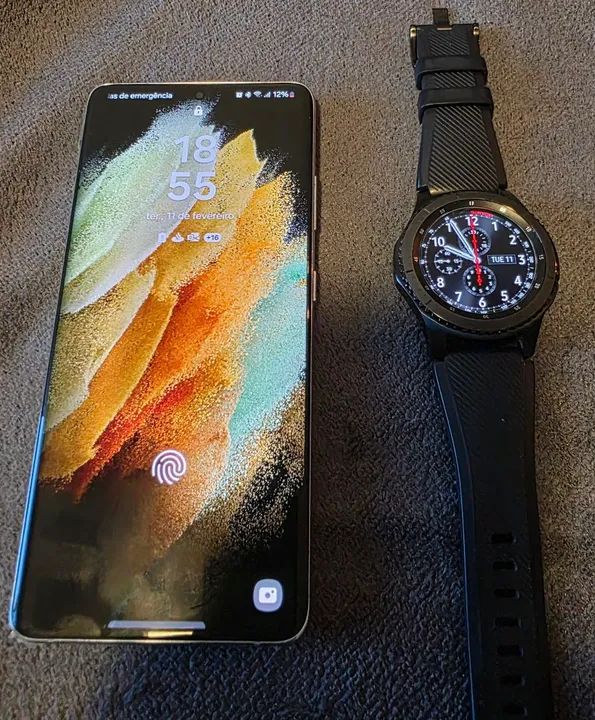 Smartphone Samsung Galaxy S21 Ultra e Smartwatch Gear S3 Frontier ...