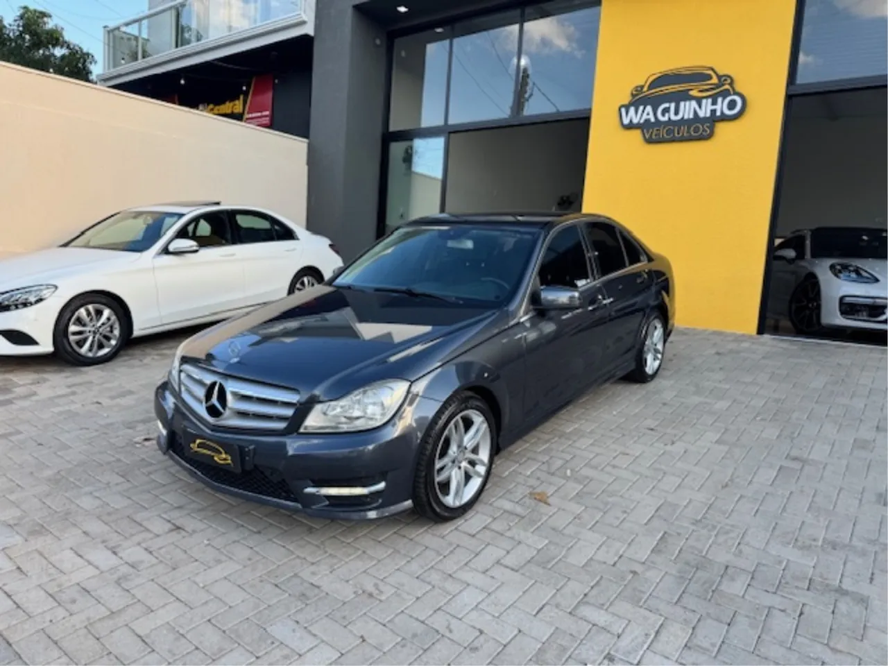 MERCEDES-BENZ C-180 2014 Usados e Novos