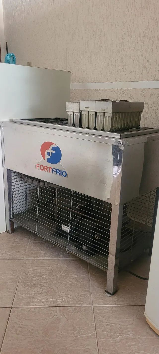 "maquina picoleteira" no Brasil