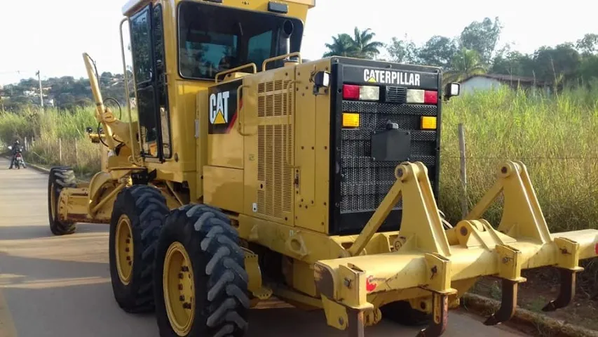 "maquinas patrola" no Brasil