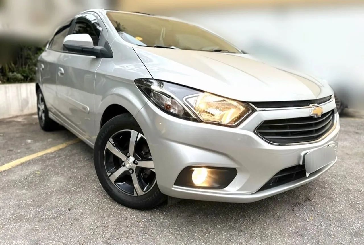 CHEVROLET ONIX 2018 Usados e Novos