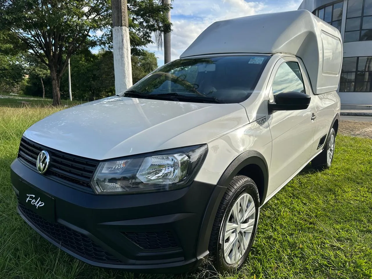 VOLKSWAGEN SAVEIRO ROBUST 1.6 TOTAL FLEX 8V Usados e Novos